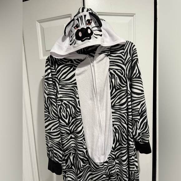 Mayfair | Intimates & Sleepwear | Zebra One Piece Pajama By Mayfair Zip ...